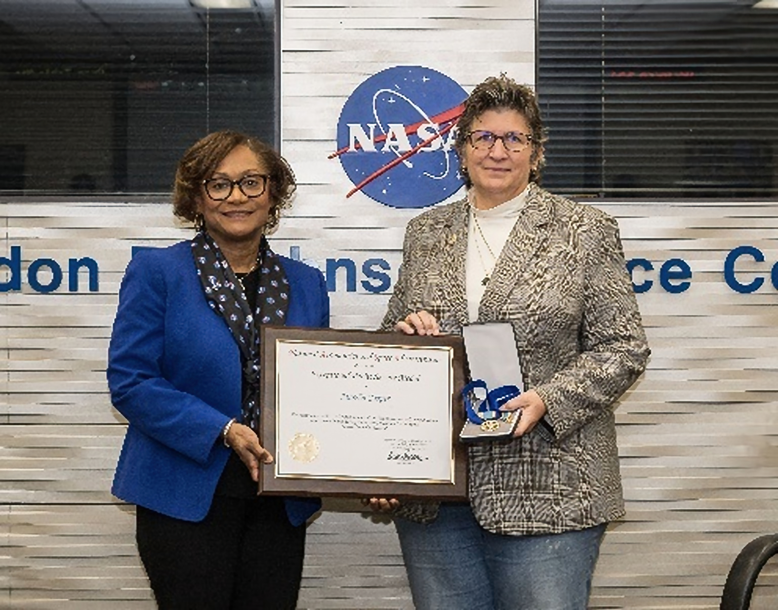 NASA awards service medals to two ‘Remembering Columbia’ Museum board ...